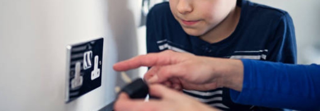 Extensions and Leads Safety | Electrical Safety First